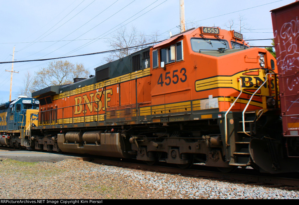 BNSF 4553